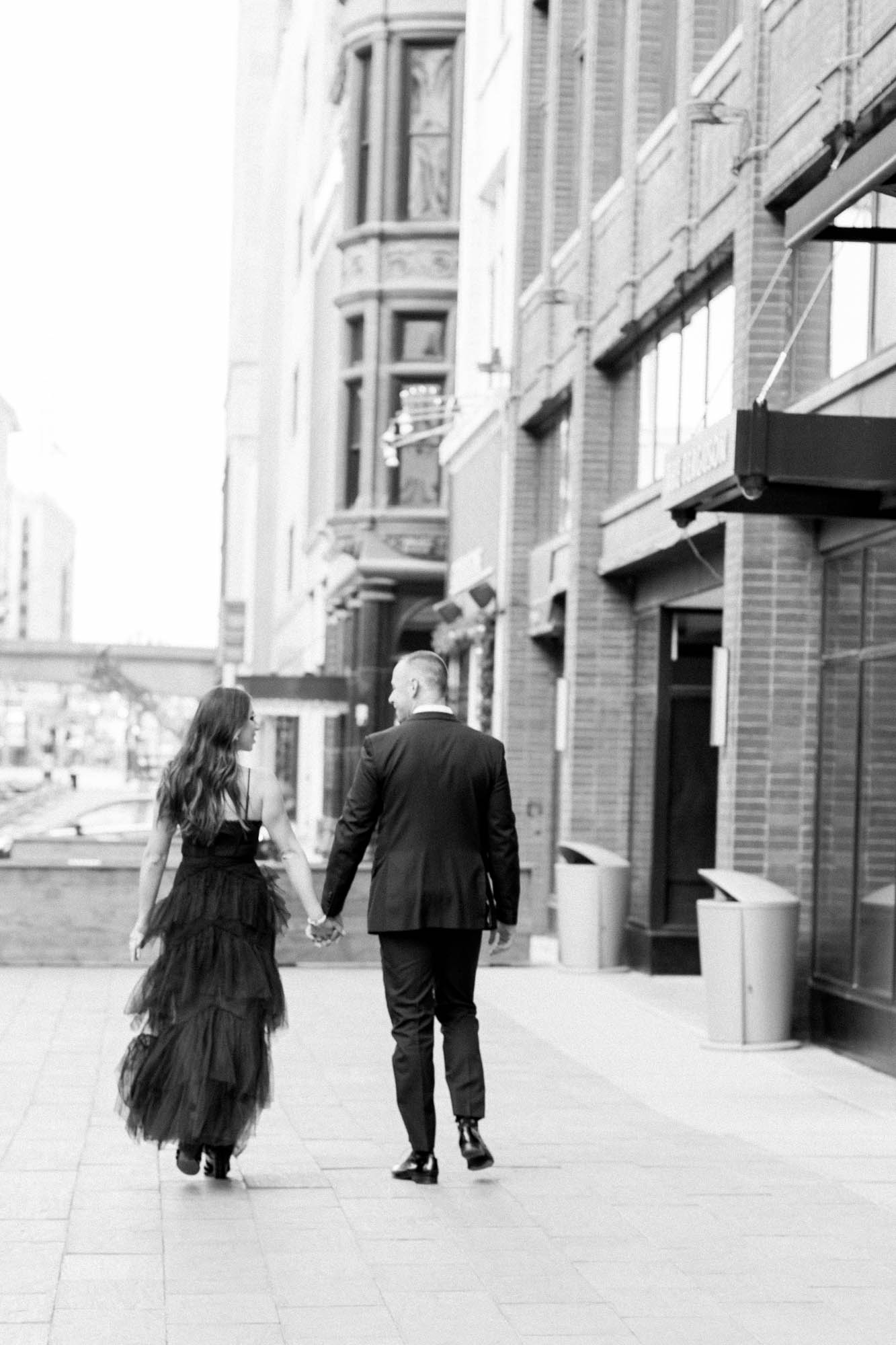 Downtown Detroit Engagement Session - Victoria & Ben - mallorytahy.com